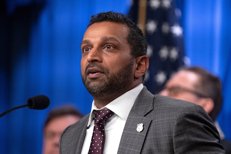 FBI raids home of Washington Post journalist, seizes devices