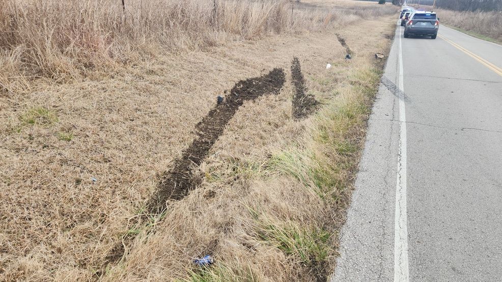 1 killed in rollover crash in East Tulsa