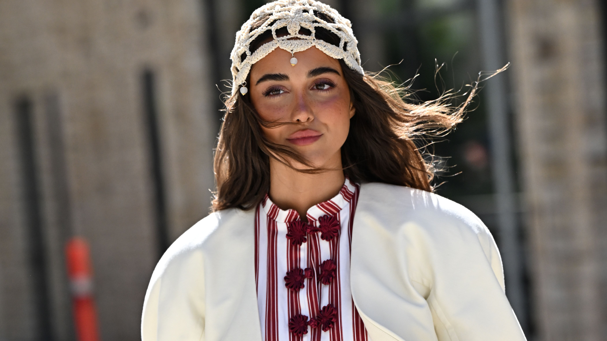 Adieu le blazer ennuyeux : voici la nouvelle tendance veste ultra ...