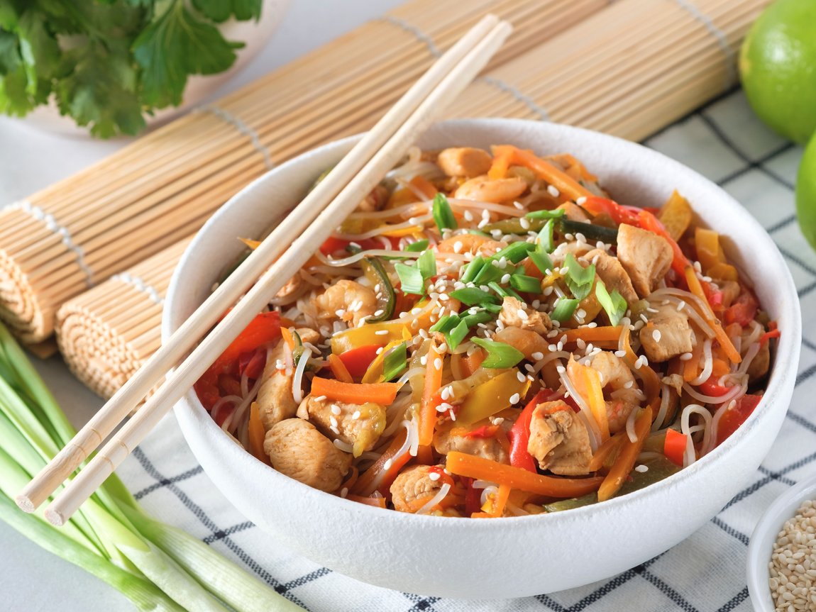 Glass noodle bowl with chicken and vegetables
