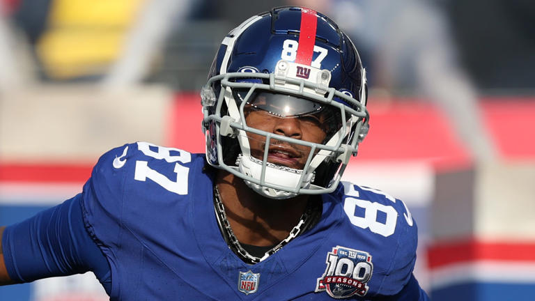 Cardinals sign former Giants return specialist, Super Bowl champion