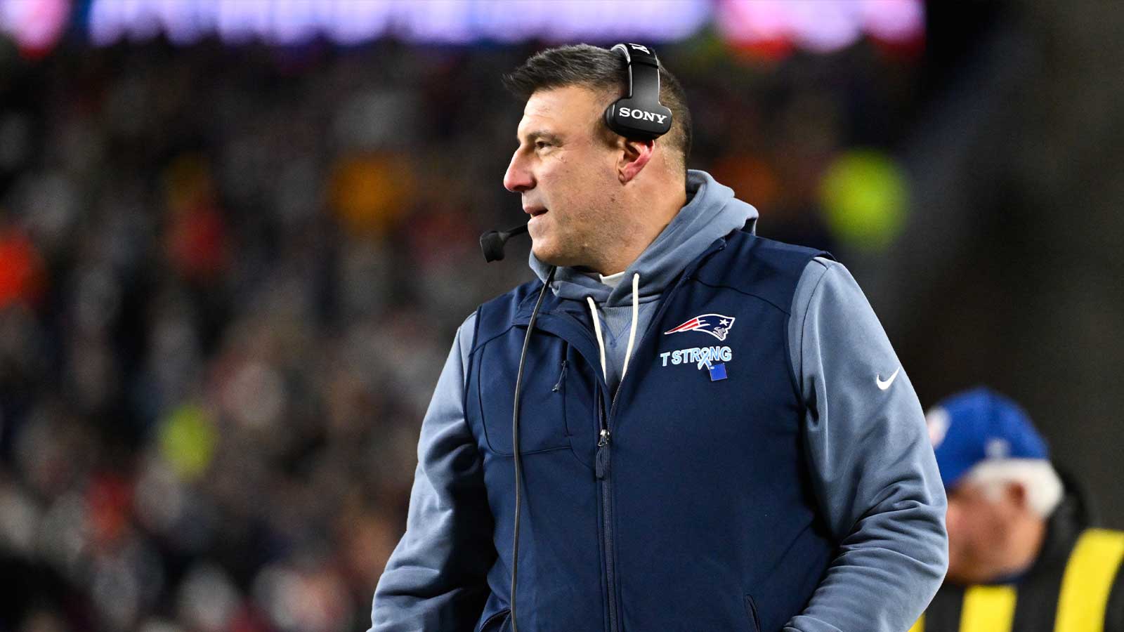 Patriots signing player Texans just waived before playoff matchup