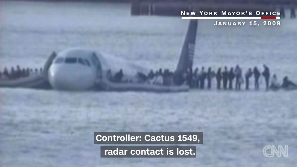 Cockpit recordings of Hudson River crash landing (2009)