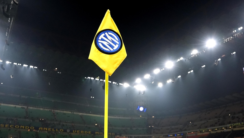 Il pari del Napoli fa esplodere San Siro: interisti in festa prima del ...