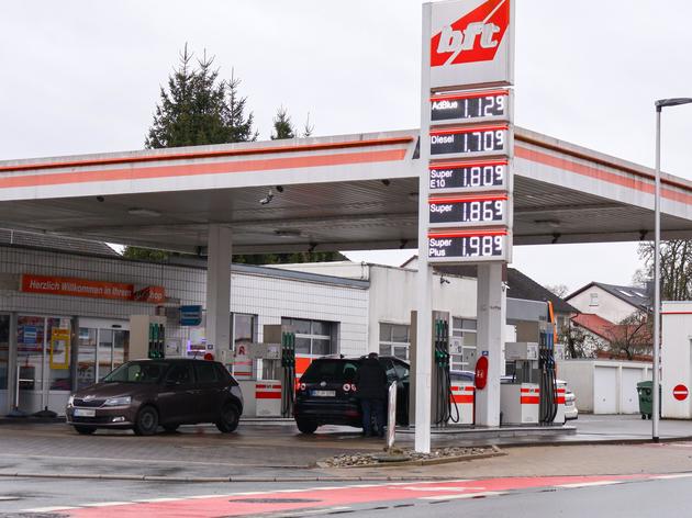 Die Benzinpreise schwanken täglich um bis zu 20 Cent pro Liter