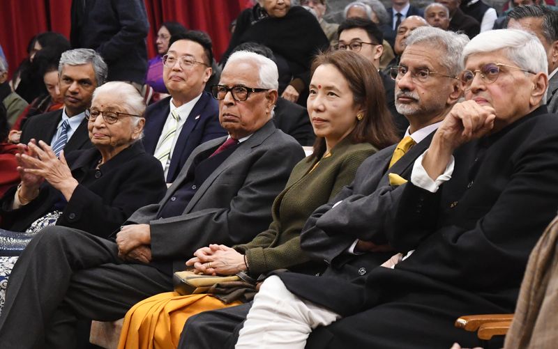 Ex-Singapore minister for stronger Indo-China ties