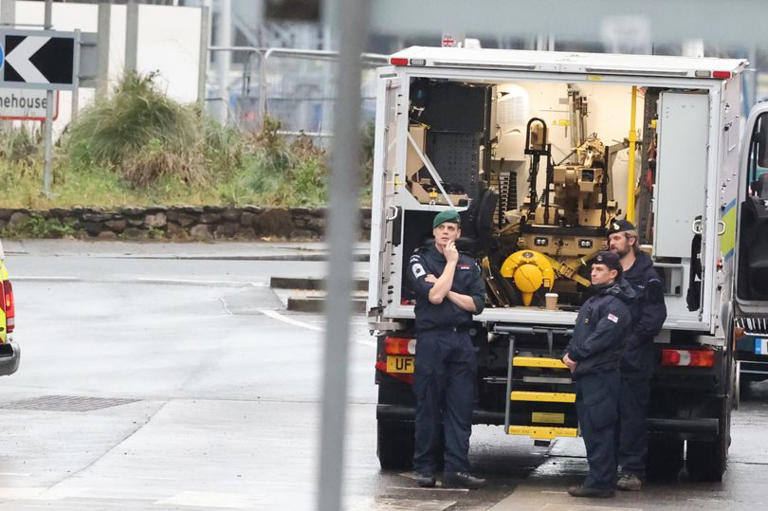 Police issue Plymouth 'bomb' update to locals as operation to make ...