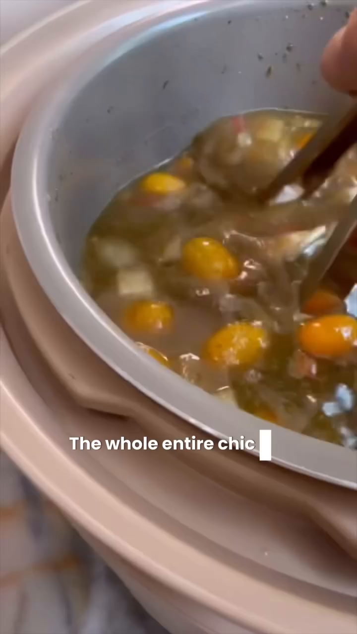 Jessica Alba comparte su propia versión de pozole