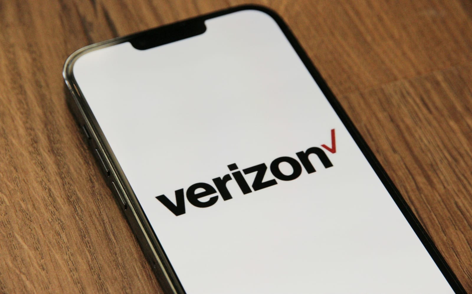 Is Verizon quietly crashing nationwide? Update reveals when to fix ...