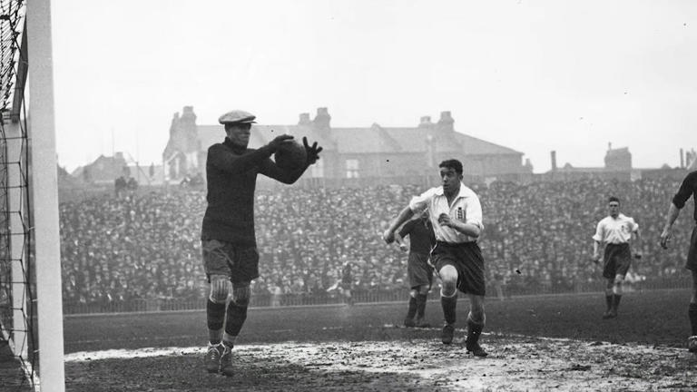 Chi era Ricardo Zamora, il leggendario portiere che ipnotizzava gli ...