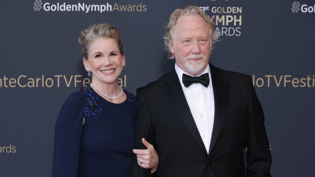 US marshals storm Timothy Busfield's home with battering ram amid child ...