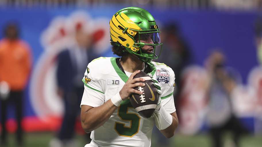 Dante Moore announces return to Oregon, spurning 2026 NFL draft