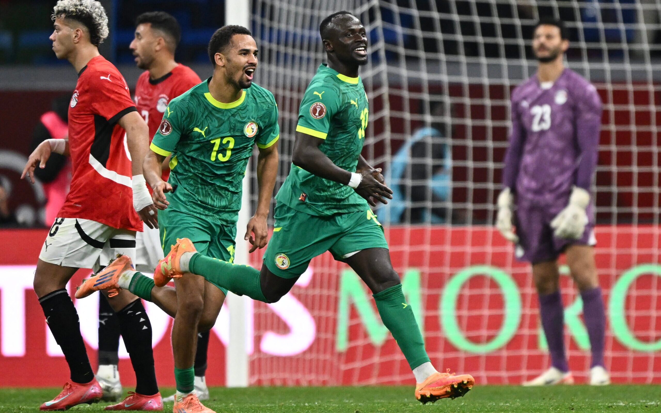 Mané supera Salah novamente e classifica Senegal para final da Copa ...