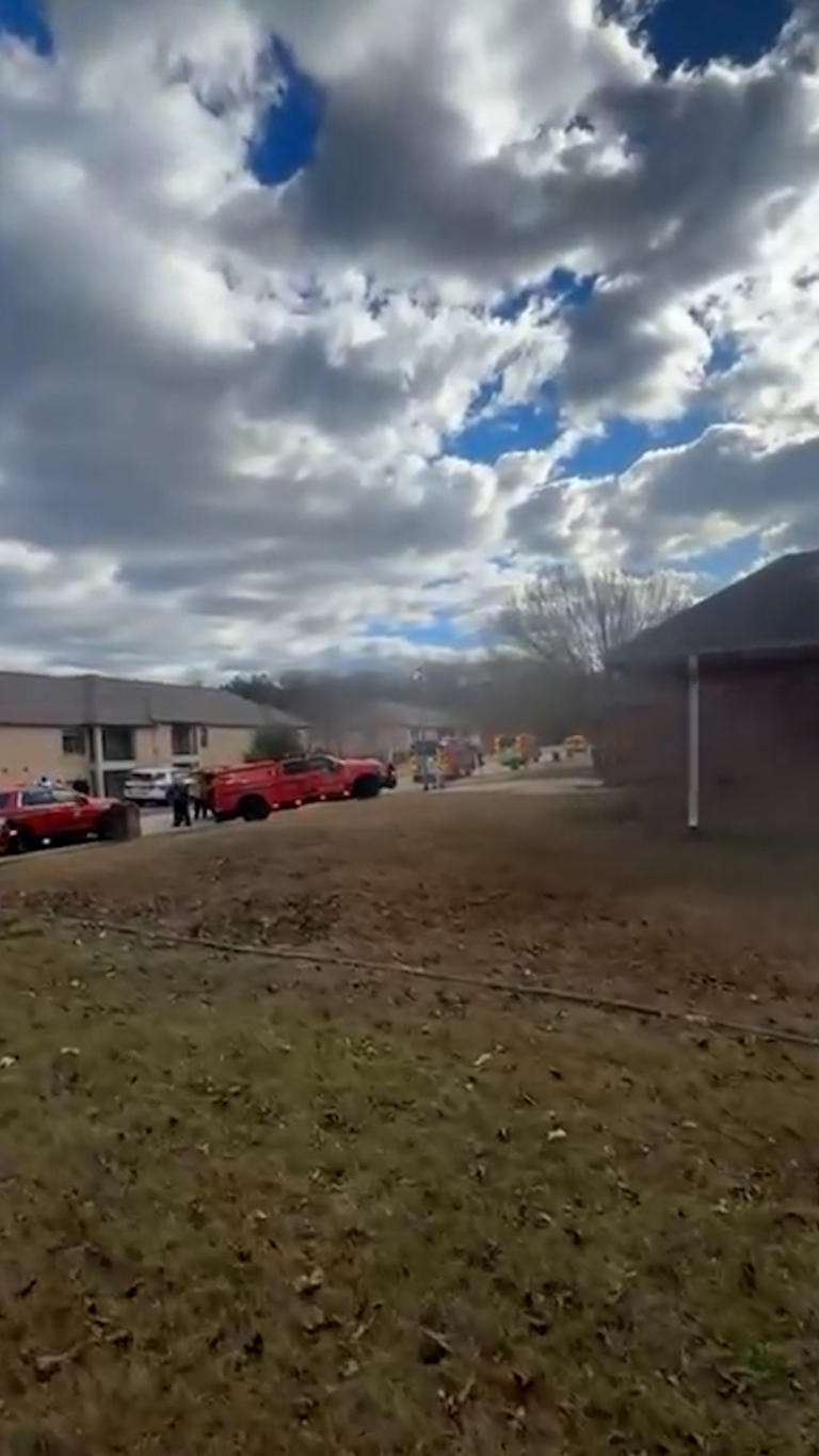 Residents asked to evacuate following grass fire off CR 219 in Smith County