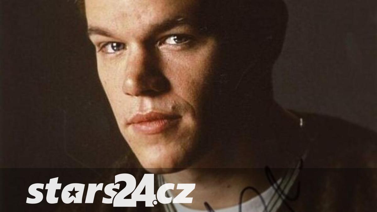 Přátelé jsou 45 let. Matt Damon a Ben Affleck na toho druhého práskli ...