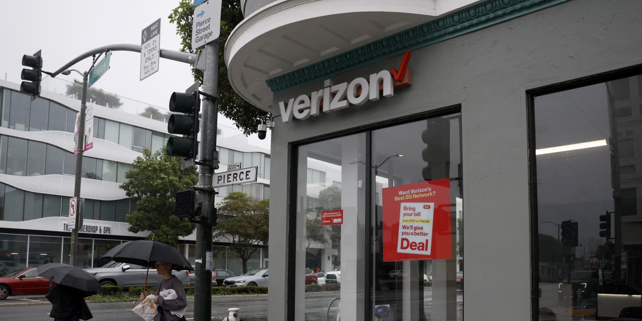 Verizon’s outage may have annoyed users, but it didn’t bother investors