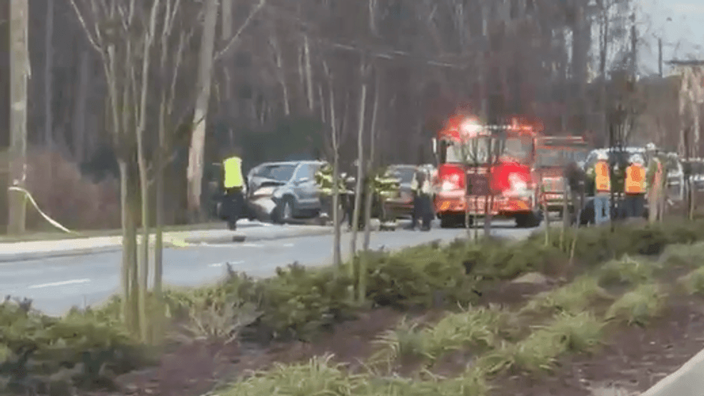 Charleston police investigating Clements Ferry crash as homicide