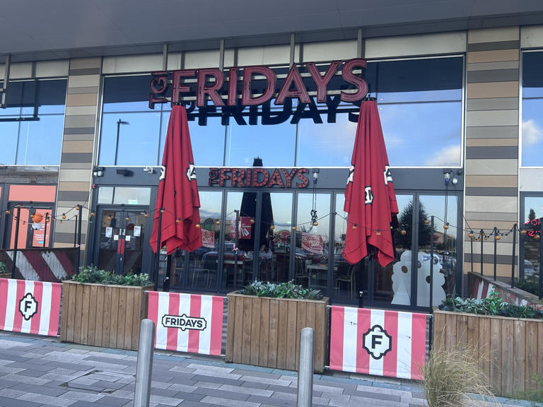 9 iconic brands shutting down stores on the high street