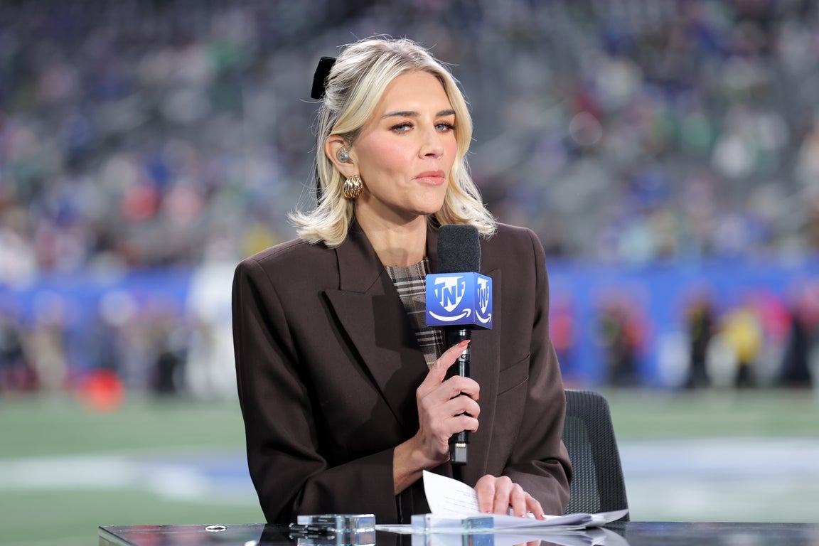 Fantastic photos of top female sports broadcaster Charissa Thompson