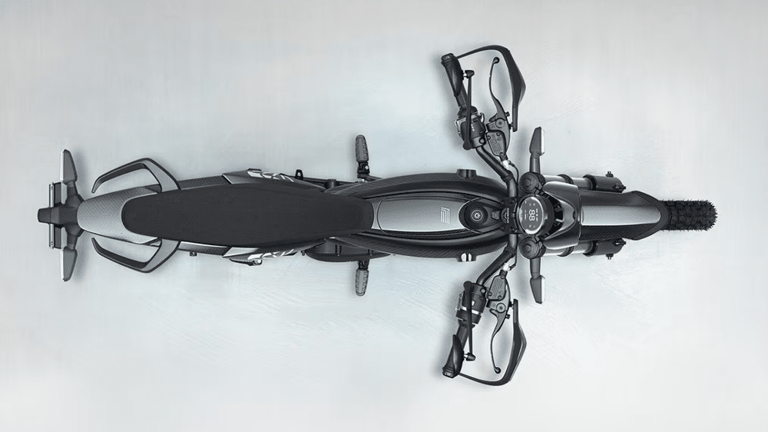 The "Flying Flea" S6 has a secret it wants to keep