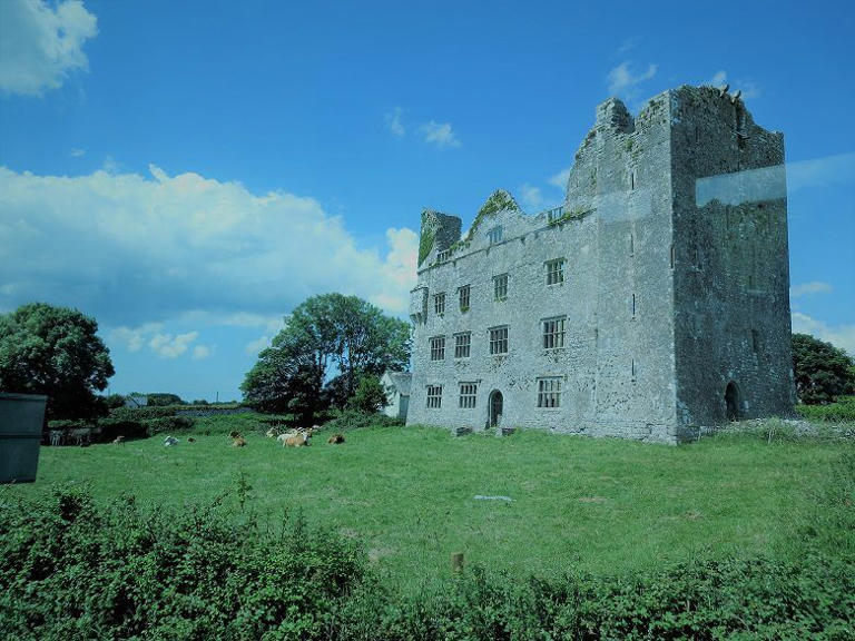 Visiting Leamaneh Castle ruins in County Clare, Ireland