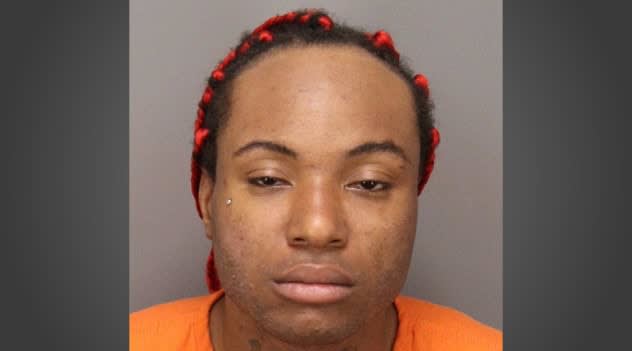 Pepper spray & shoves: Duo behind St. Petersburg CVS robbery now behind ...