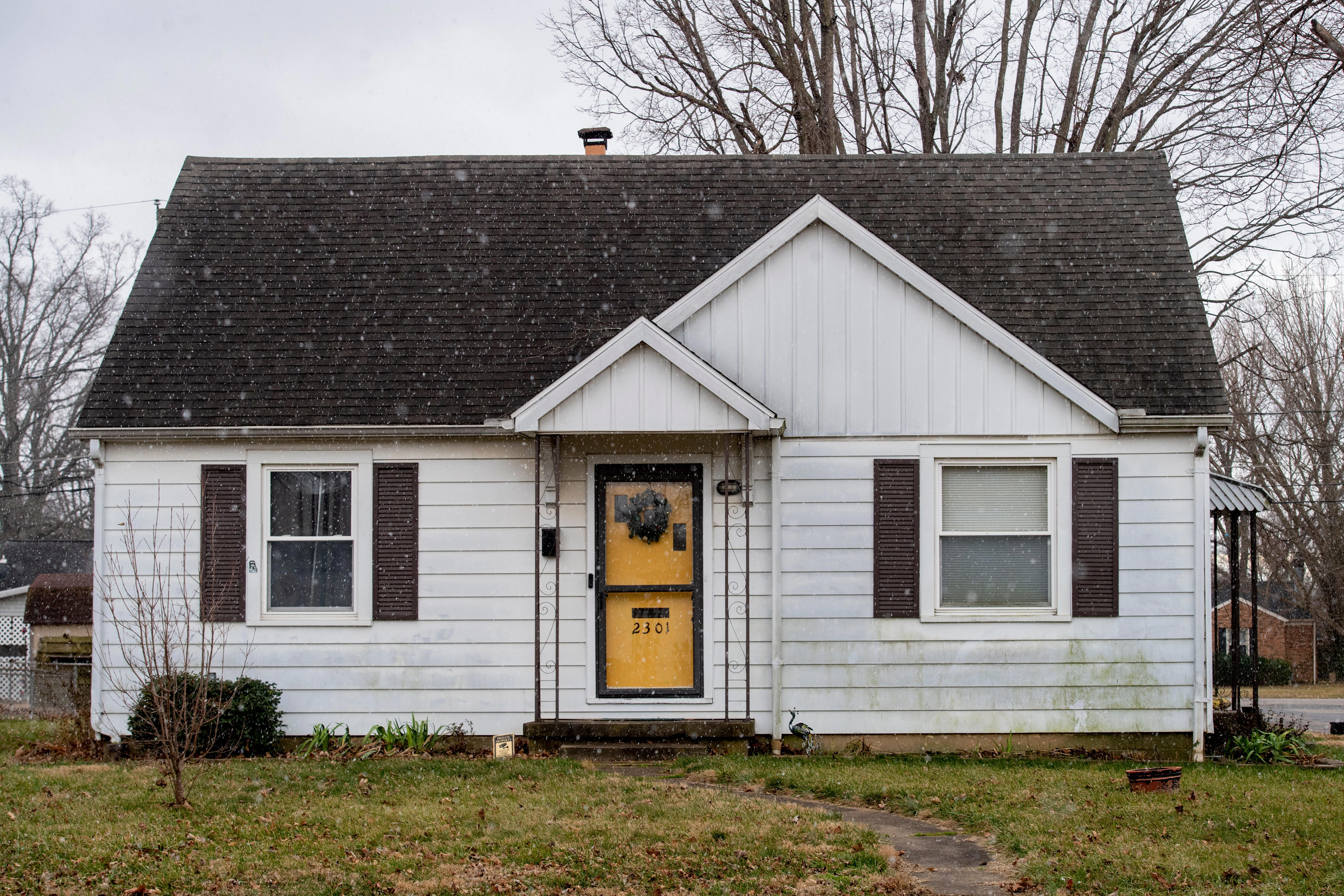 Evansville couple charged after 53 animals found in squalid home