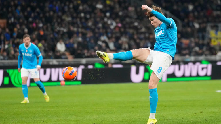 Scott McTominay denied by VAR as Napoli drop more points in draw ...