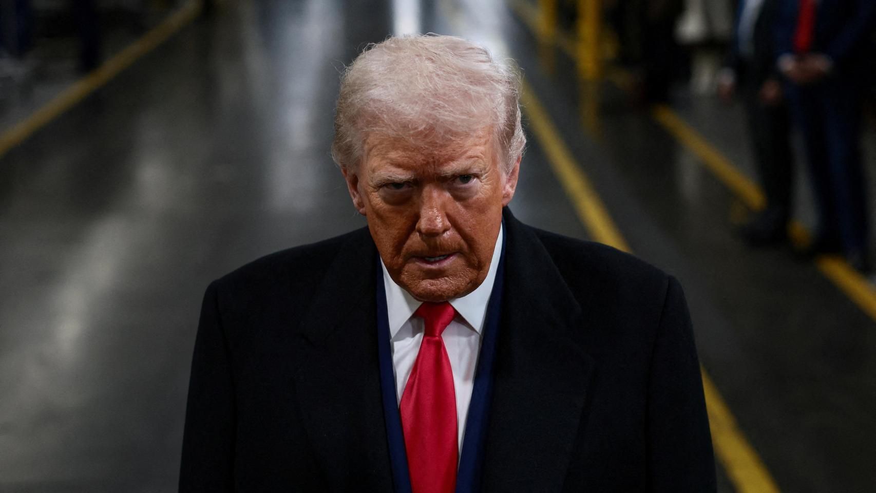 Trump suspende la emisión de visados para 75 países, incluidos Rusia ...