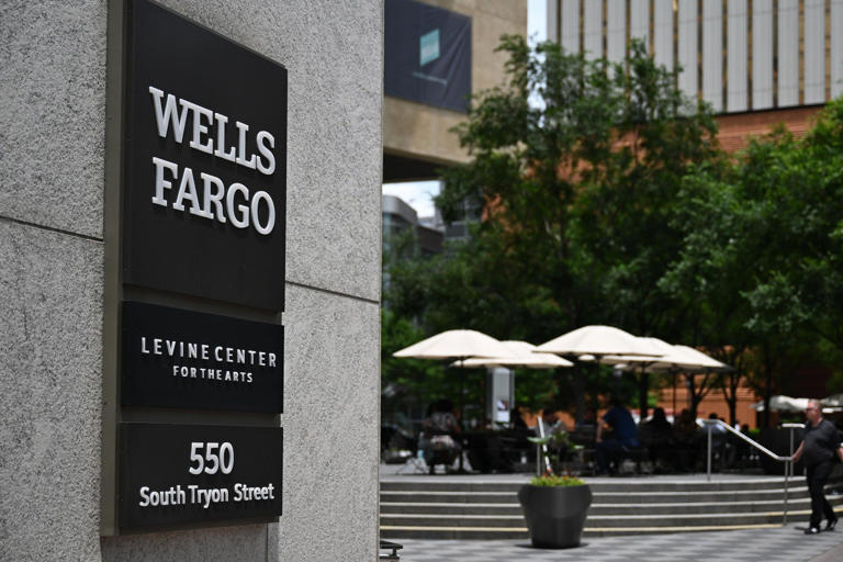 Wells Fargo sees turning point after asset cap lifted, bank says in ...