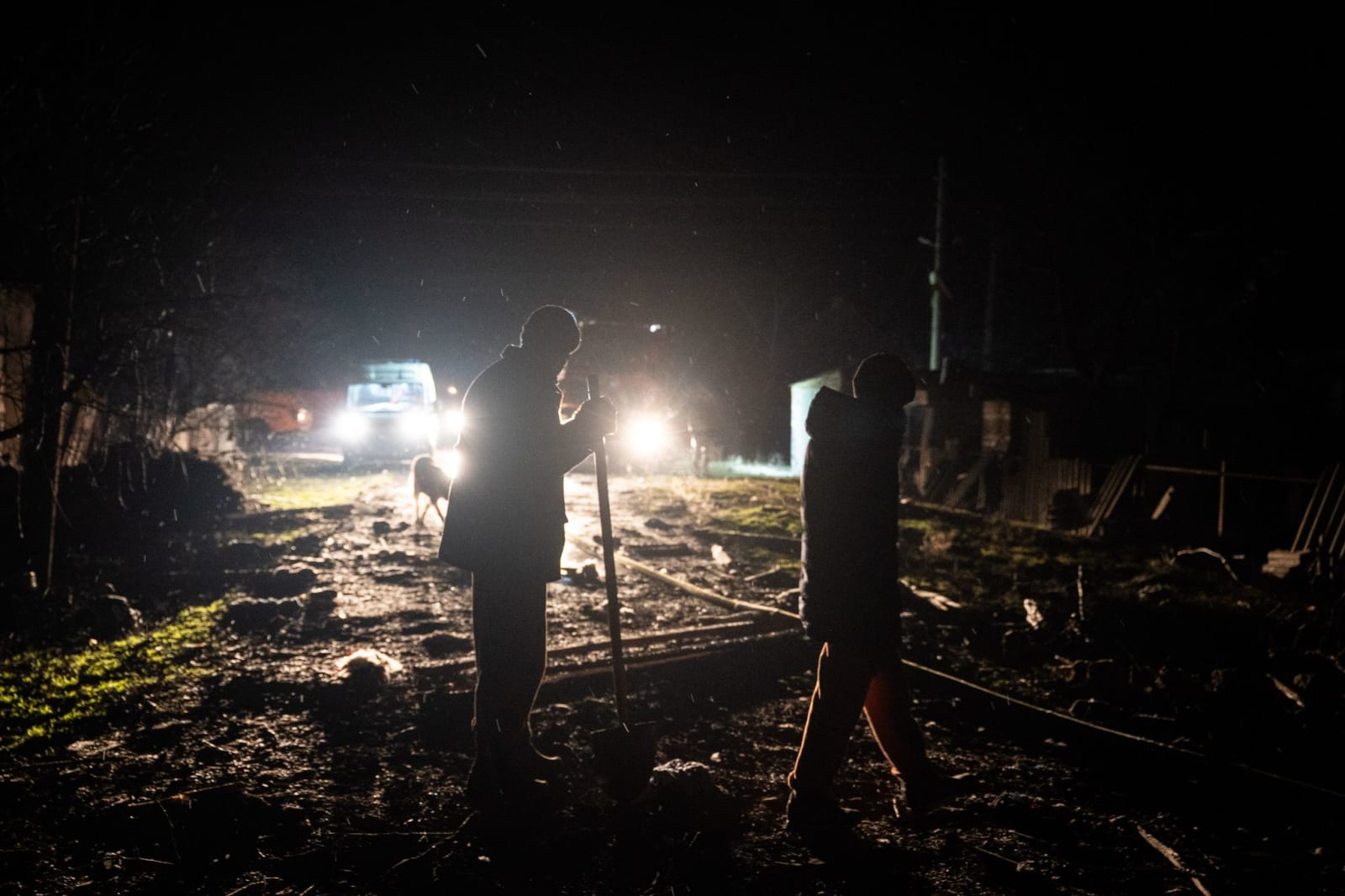 Kiev declares energy emergency after Russian attacks amid winter cold