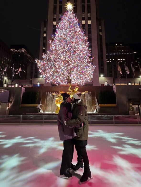 Keanu Reeves and girlfriend Alexandra Grant share cinematic kiss at ...