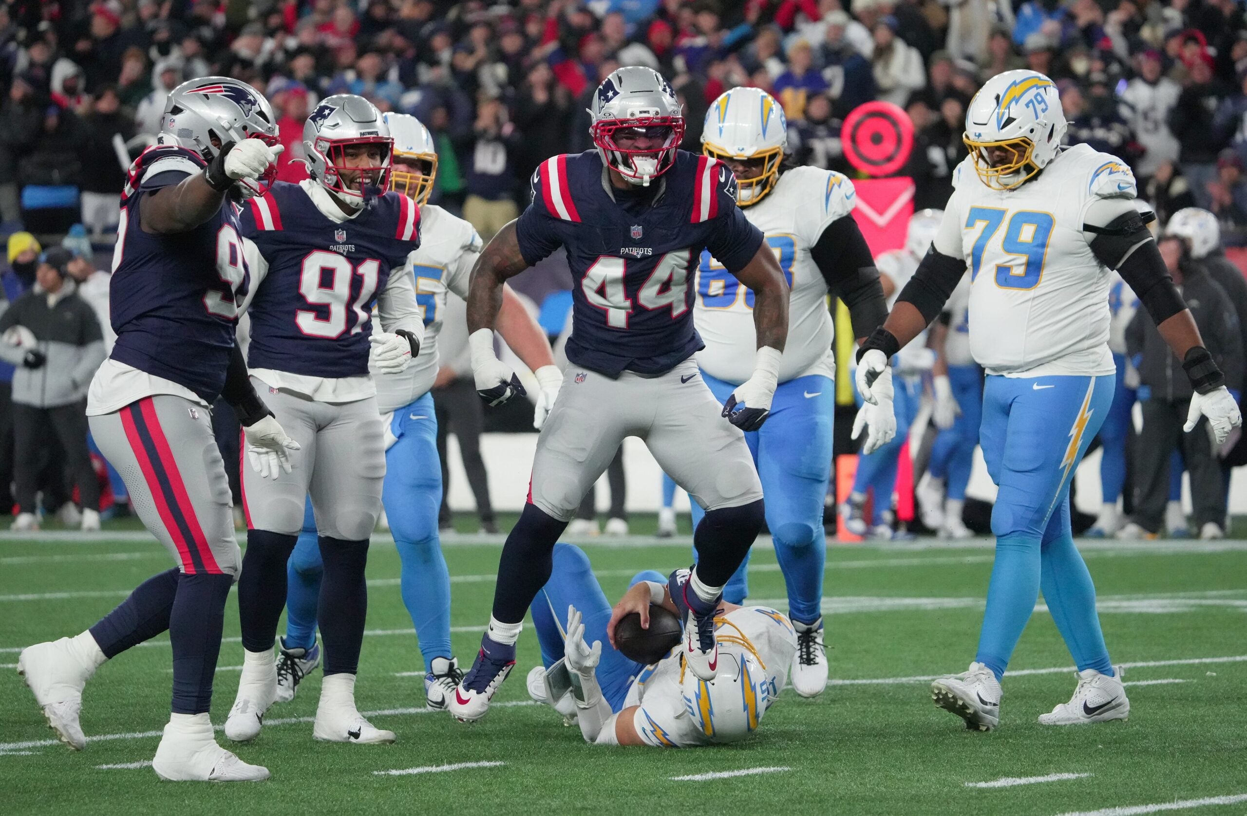 'Electric' Gillette Stadium atmosphere brought back memories of the ...