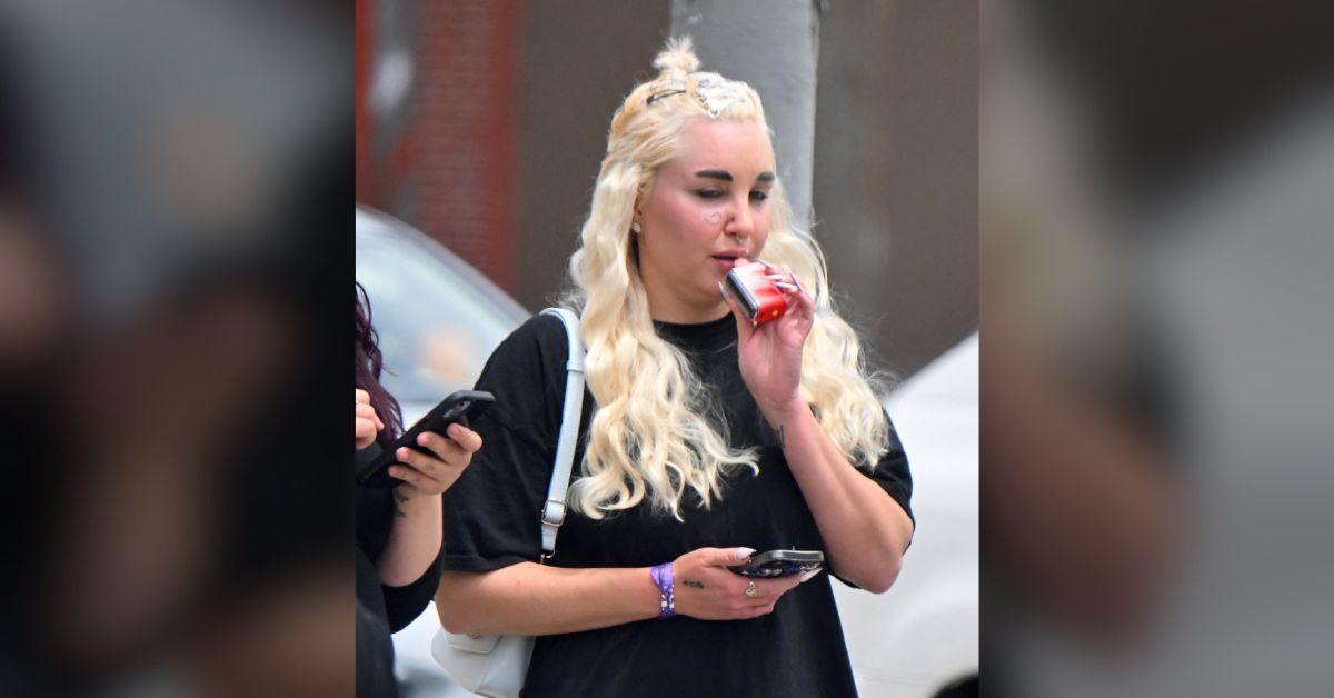 Amanda Bynes shows off septum piercing and bleached hair amid weight ...