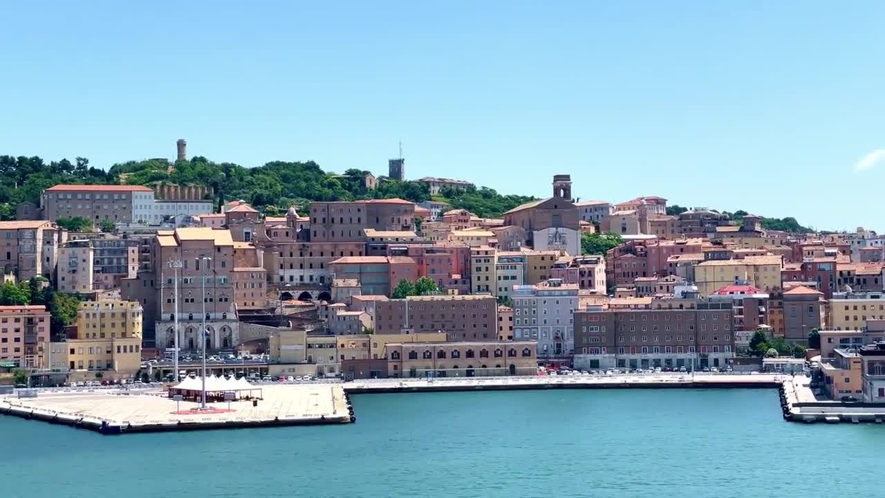 Ancona, Italia: Recorrido en dron por el paraíso en forma de codo de Italia