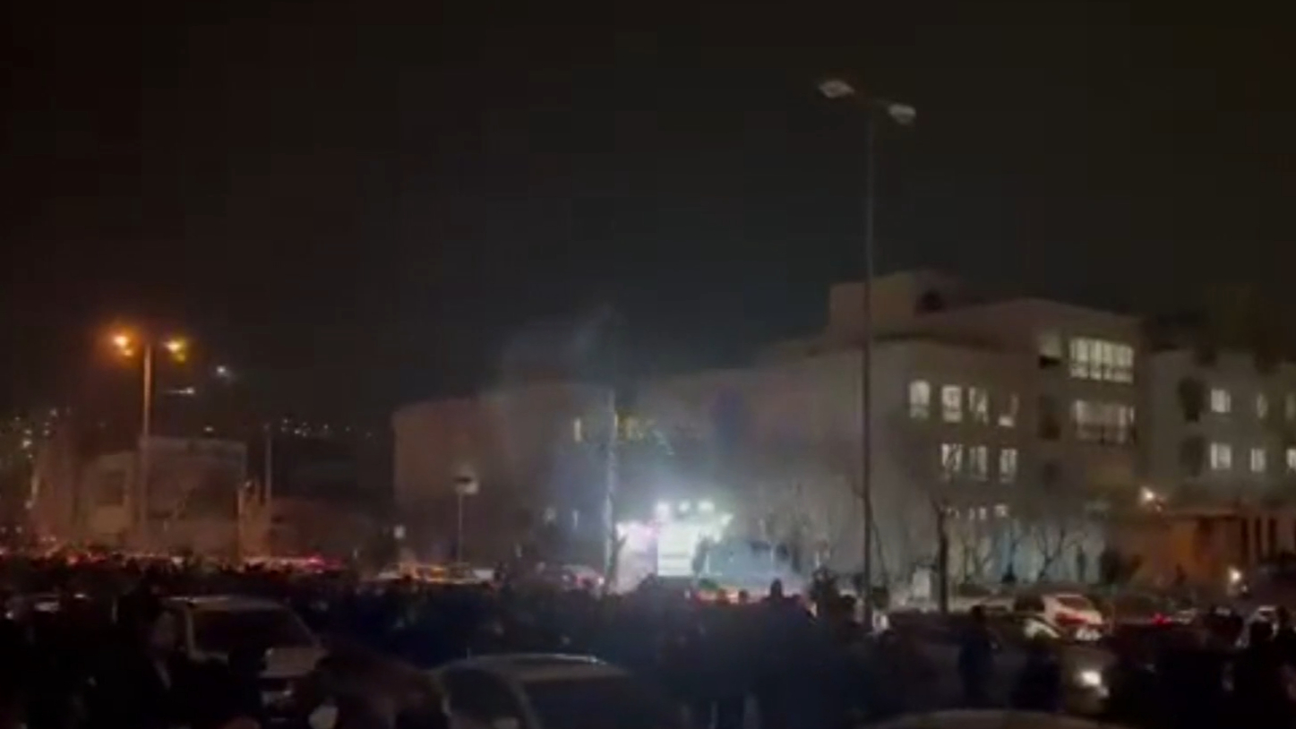 The shadowy group of volunteers walking the streets, killing civilians