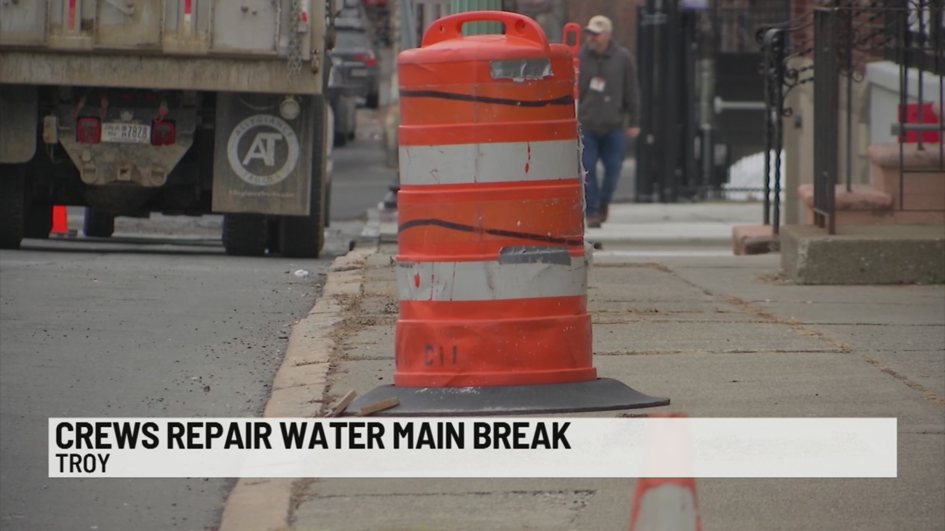 Crews repair water main break in Troy