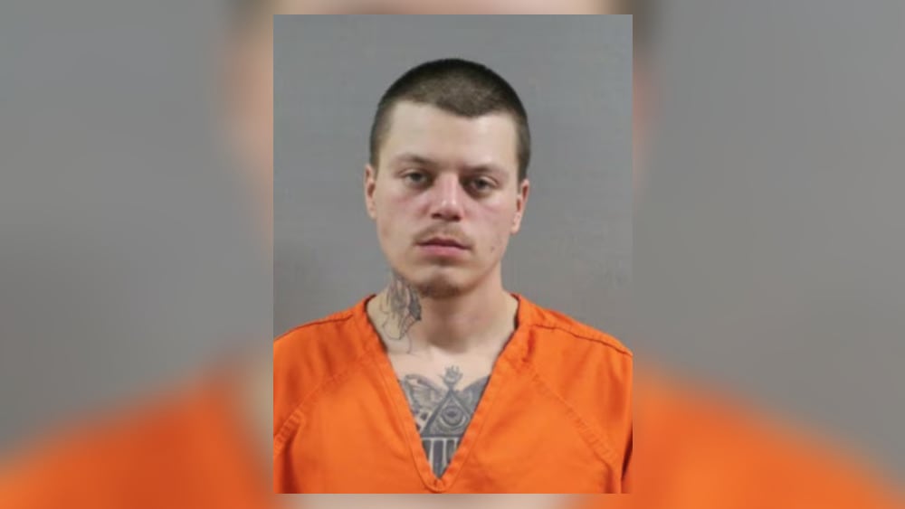 Ohio man accused of robbing Dollar General stores while children waited ...