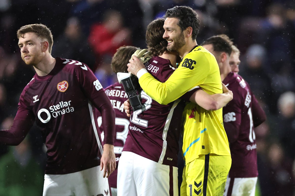 10-man Hearts restore six-point lead over Celtic and Rangers