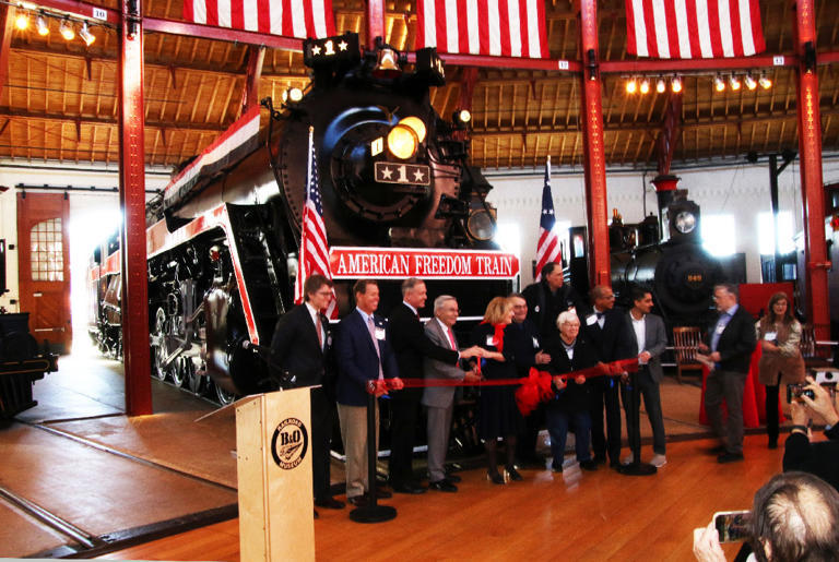American Freedom Train No. 1 unveiled after cosmetic restoration