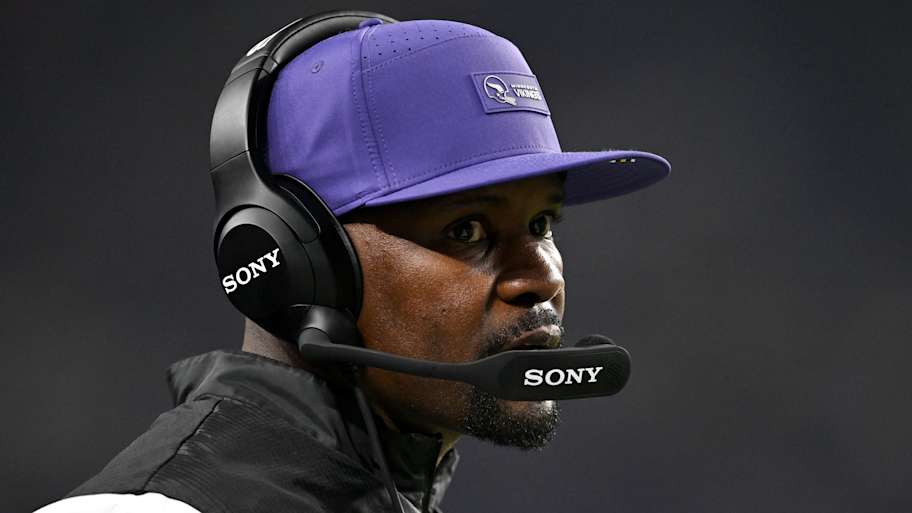 Ian Rapoport dropped the Brian Flores update Commanders fans were ...