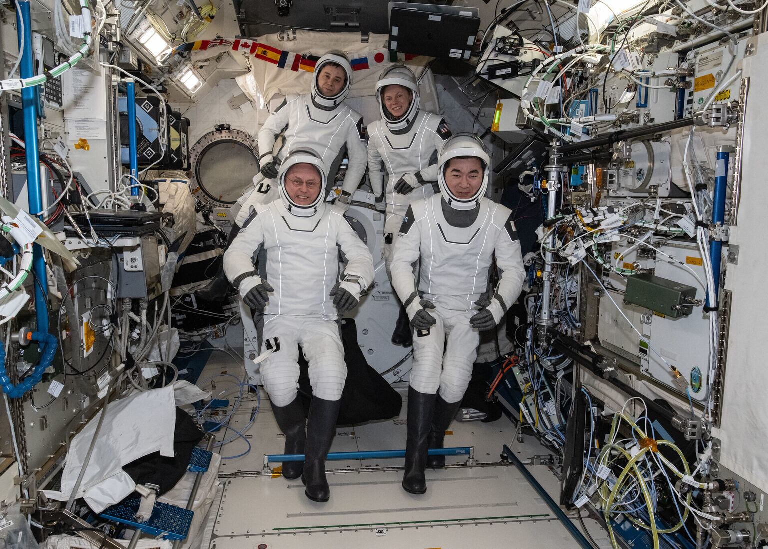Four astronauts head home in NASA’s first medical evacuation from space ...