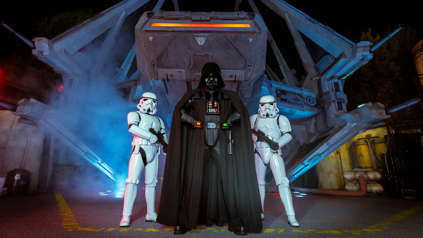 Disneyland's Star Wars: Galaxy's Edge will unlock timeline with new ...