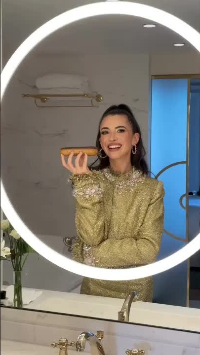 Most important French words: baguette, croissant, éclair