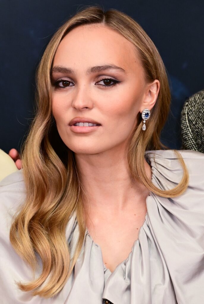 10 colori di capelli che valorizzano gli occhi marroni