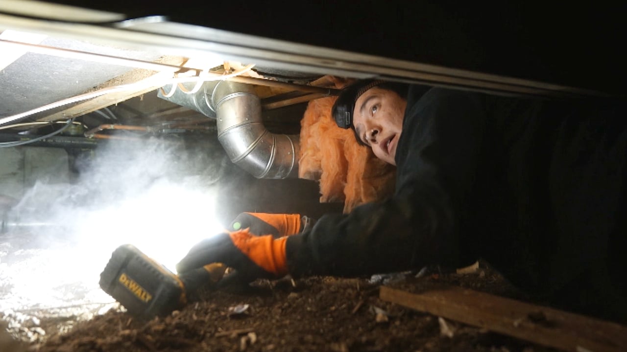 Soldiers, plumbers, volunteers begin to restore homes in Pimicikamak ...