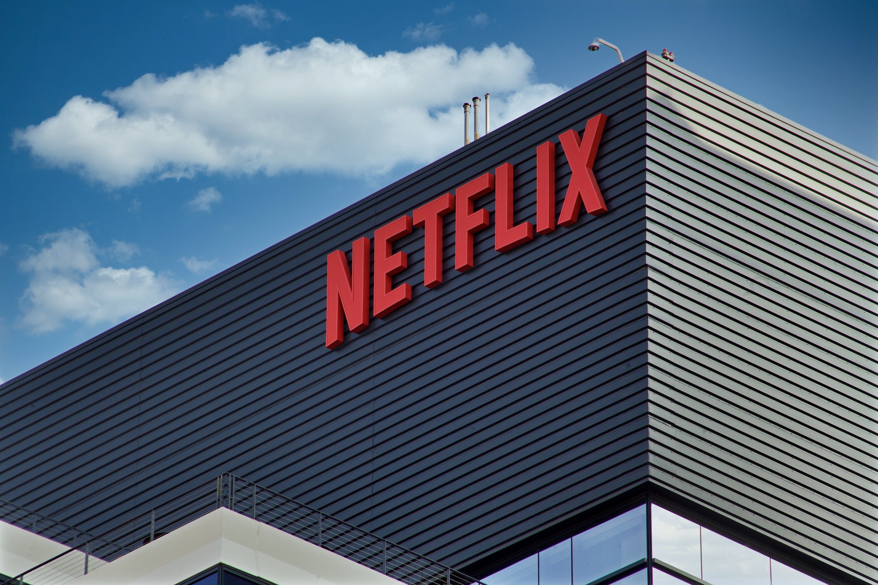 Netflix to convert bid for WBD to all-cash offer