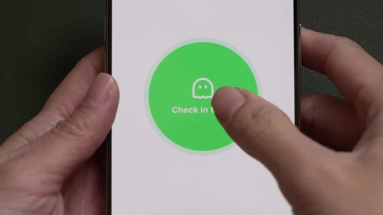 'Are you dead?' Chinese app for single living goes viral