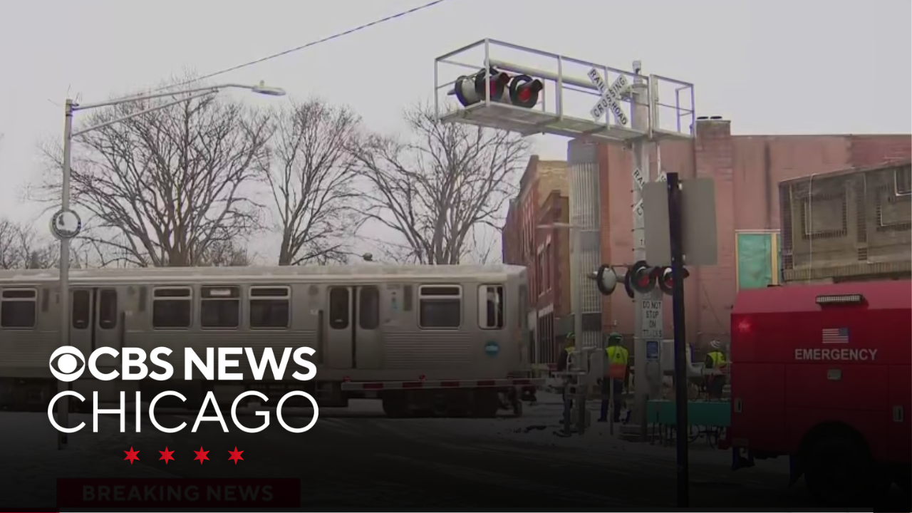 CTA Brown Line train hits car on Chicago's Northwest Side