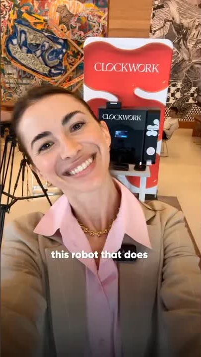 Robotic manicure versus Vietnamese and Russian nails